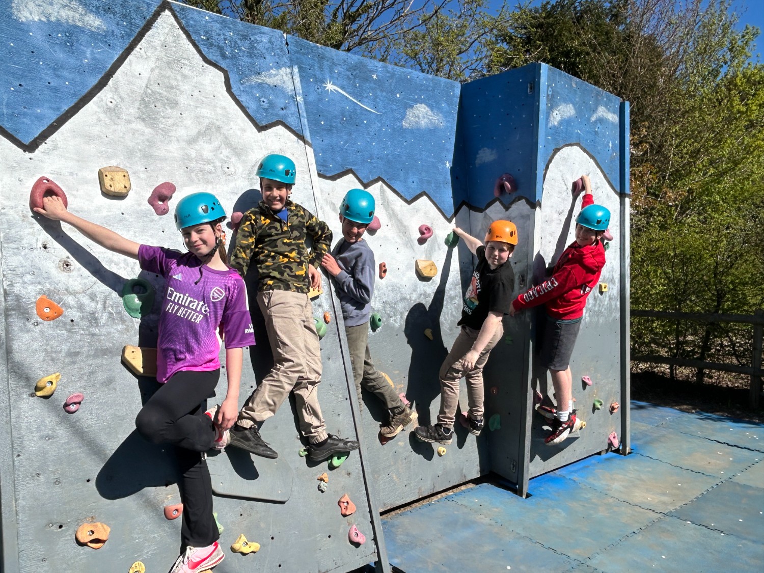 Club4 Active Surrey · Eequ